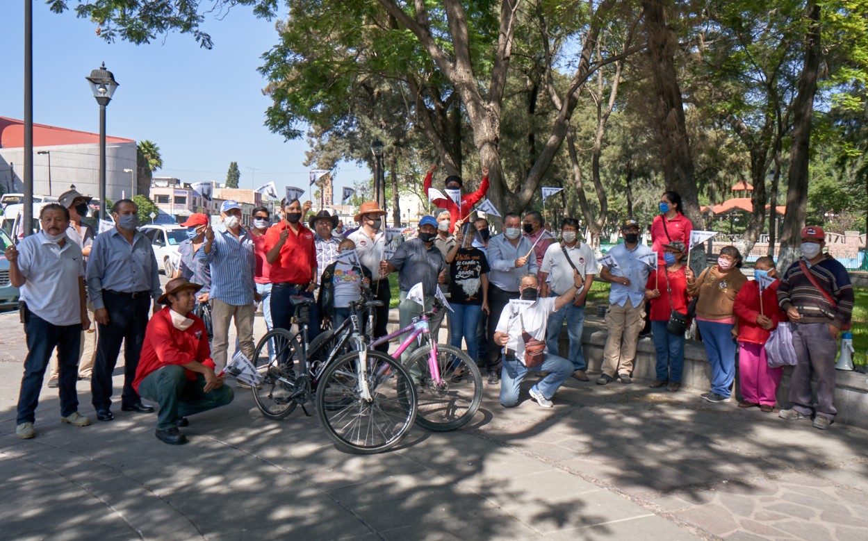 Realizan Marcha Pro - AMLO en el Centro Histórico