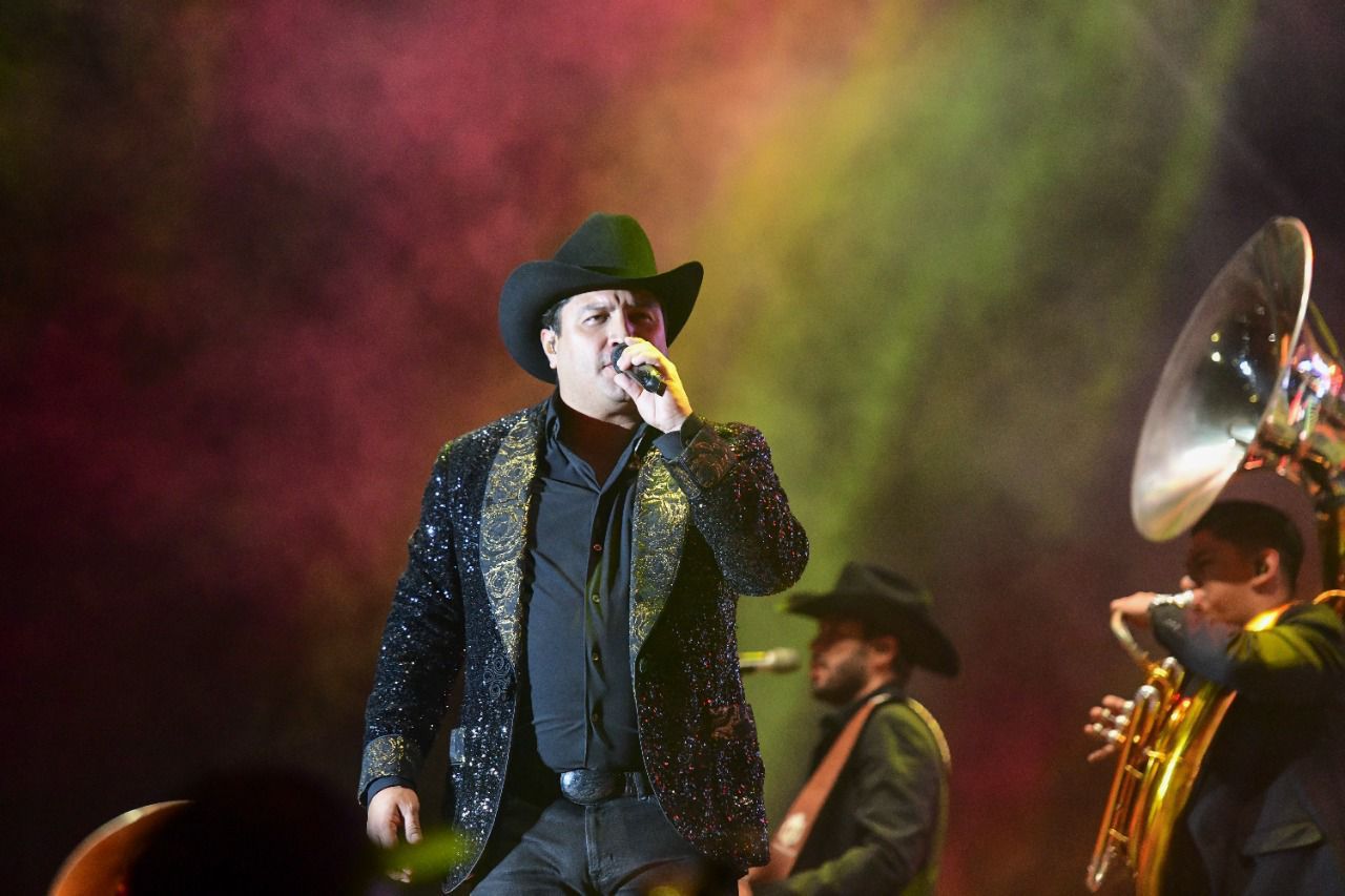 La capital potosina vibró con la presentación de Julión Álvarez