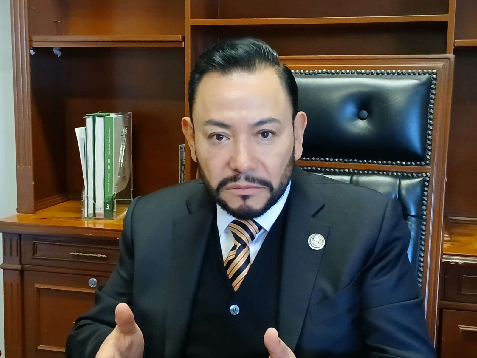 Diputado Héctor Serrano descarta compra de nuevos vehículos para el Congreso de San Luis Potosí