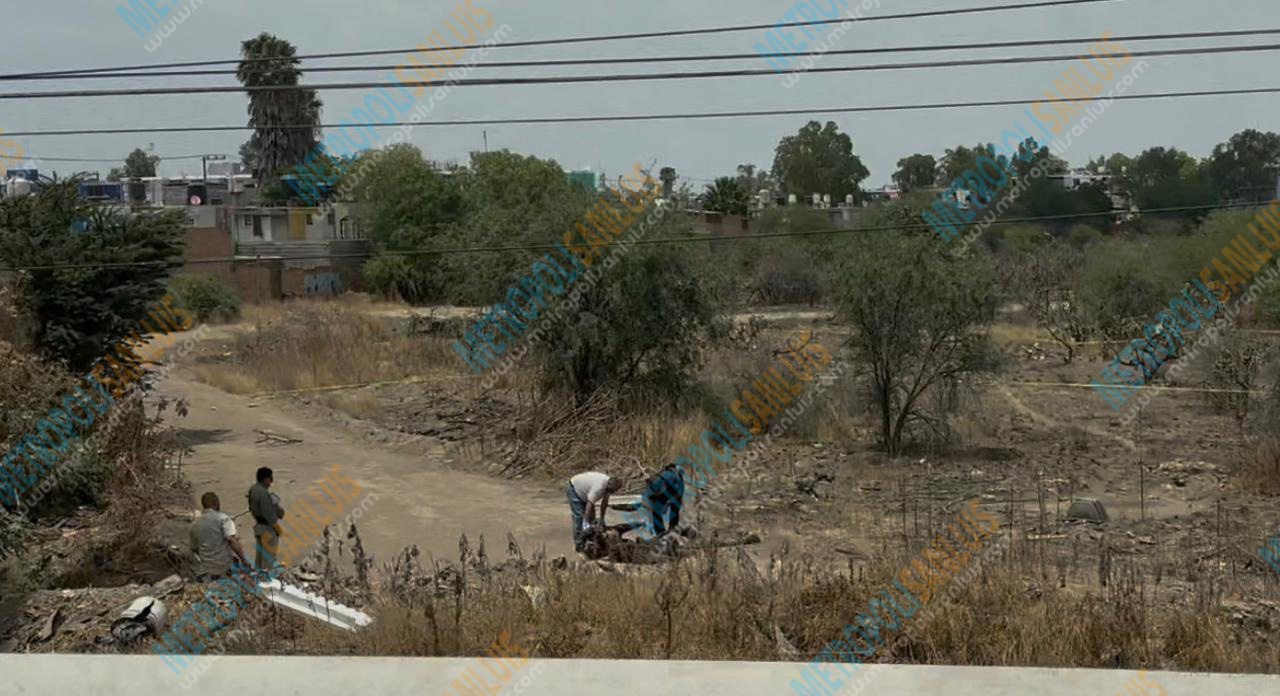 Hallan a dos personas sin vida y una herida en presunta ejecución al sur de la capital potosina