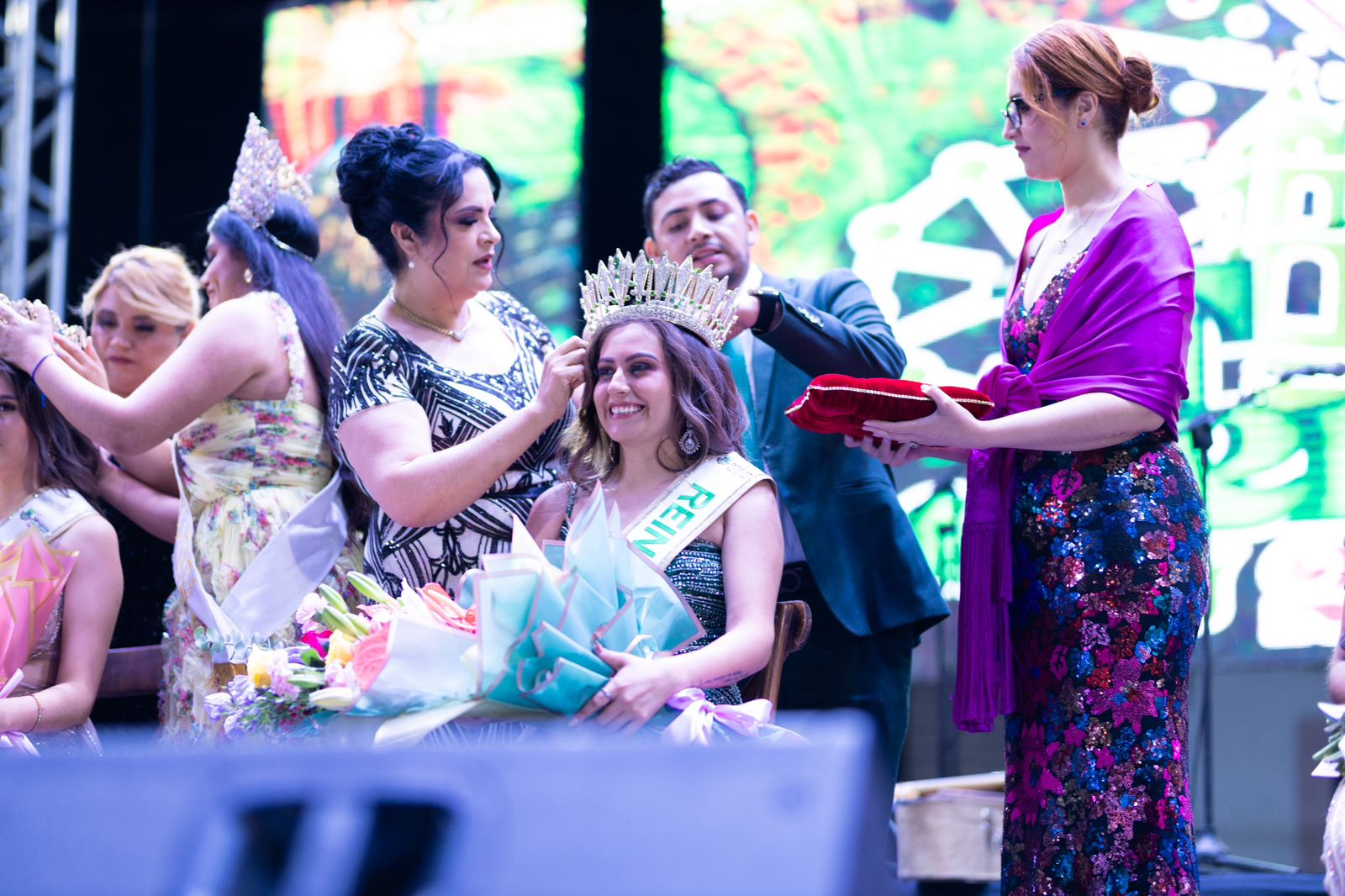 Marlene Alvarado Guzmán es coronada Reina Fereza 2025 en Zaragoza, San ...