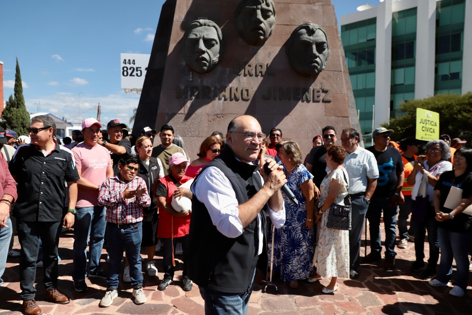 Gobierno Municipal y ciudadanía trabajan juntos en el Domingo de Pilas ...